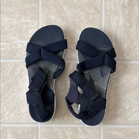 Cloudsteppers by Clarks | Shoes | Clarks Cloudstepper Sandals | Poshmark